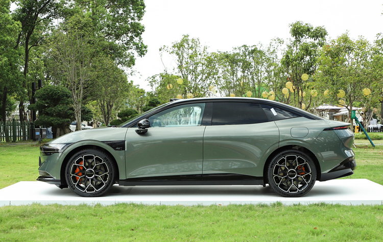 极氪007GT预告图，猎装造型够帅，零百2秒级比小米SU7还猛？_车家号_发现车生活_汽车之家