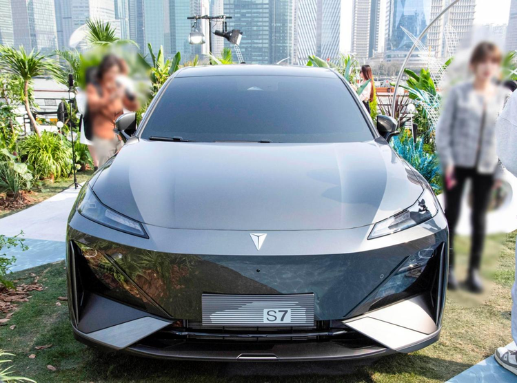 深蓝S7与小鹏G6的对比：哪个车的售后服务更优秀？_车家号_发现车生活_汽车之家