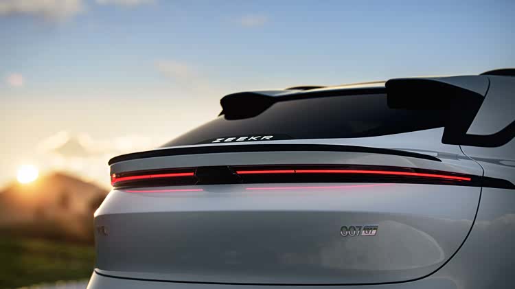 不仅车尾变了 极氪007GT再放官图 更多细节都在这里_车家号_发现车生活_汽车之家