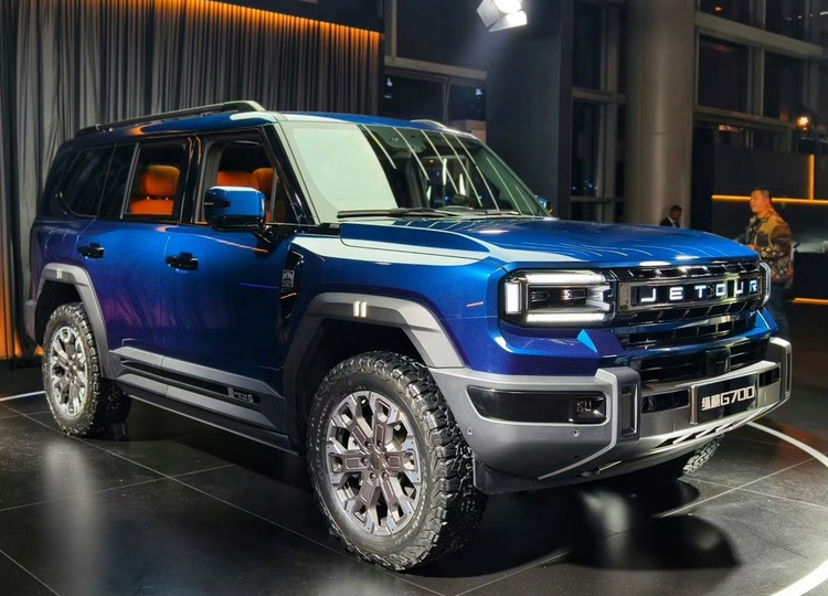 豪华越野捷途纵横G700！三把锁+6C电池，华为智驾+浮水技术_车家号_发现车生活_汽车之家