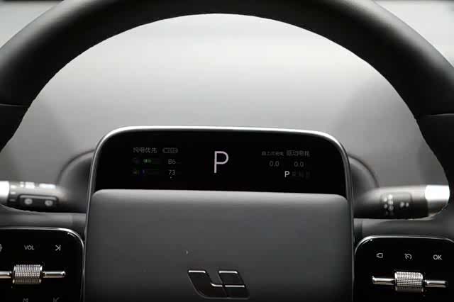 理想L6上市不到半个月，累计订单破2万辆，四屏交互+高通8155芯片_车家号_发现车生活_汽车之家