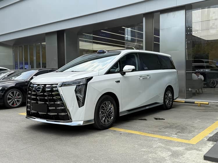 传祺M8乾崑系列：华为智驾、408匹马力、1200km续航，车展亮相_车家号_发现车生活_汽车之家