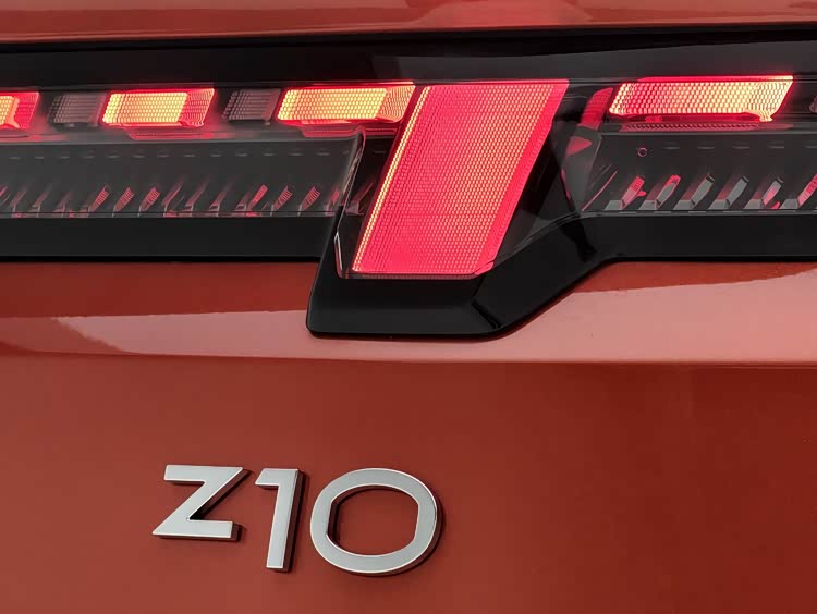 【文章】领克Z10静态解析：没有SU7那么油腻，瞄准00后“电竞一代”_车家号_汽车之家