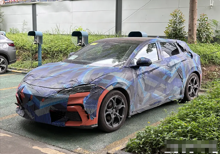 比亚迪海豹06GT最新实车图曝光，年轻化设计吸睛，或三季度上市！_车家号_发现车生活_汽车之家