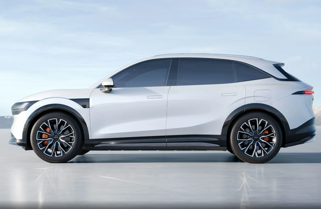 极氪7X官方图发布，隐藏式水切设计，长4825mm，标配800V高压平台_车家号_发现车生活_汽车之家