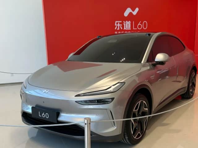 支持“换电模式”！乐道L60到店，轴距2950mm后排可放平，香吗？_车家号_发现车生活_汽车之家