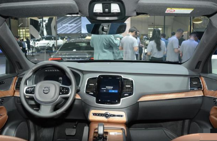 “油老虎”变身？新款沃尔沃XC90动力全面进化，新增插混车型_车家号_发现车生活_汽车之家