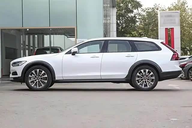 2025款沃尔沃V90上市，2.0T+8AT+四驱全能配置，售44.79-55.69万_车家号_发现车生活_汽车之家
