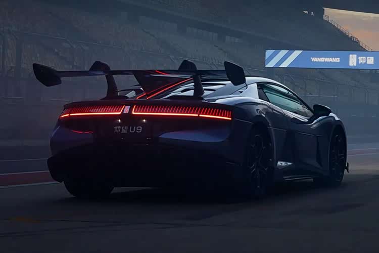 零百加速1.97秒，小米SU7 Ultra来了！仰望U9：那我是什么？_车家号_发现车生活_汽车之家
