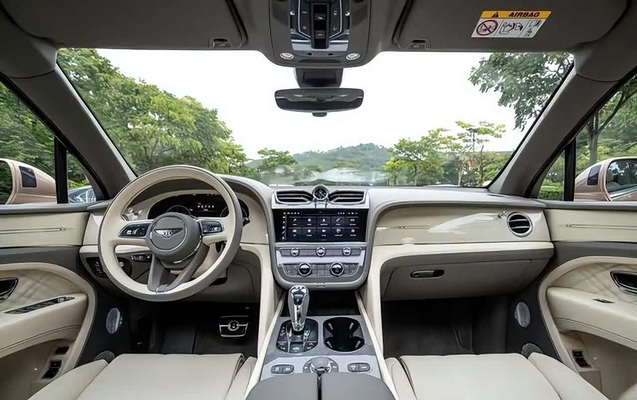 加长180mm，4.0TV8+550匹，宾利添越国内上市将近_车家号_发现车生活_汽车之家