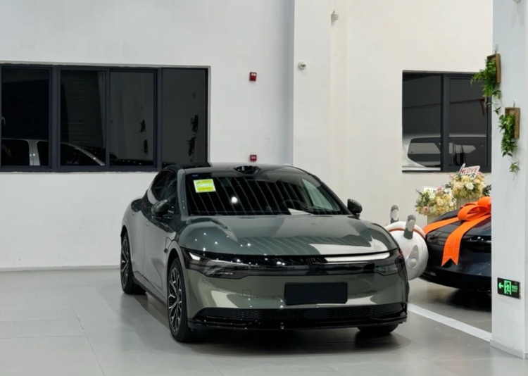 25款极氪007全面进化，小米SU7、智界S7的智能技术如何接招？_车家号_发现车生活_汽车之家