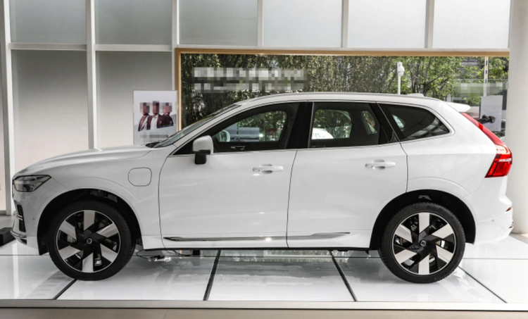 2025款沃尔沃XC60 PHEV正式上市：售价52.39-60.39万元，续航升级_车家号_发现车生活_汽车之家