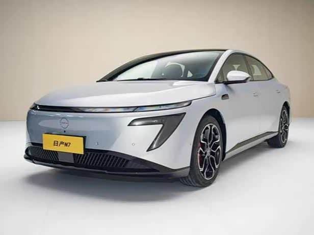 东风日产N7上市，搭8295芯片/Momenta端到端智驾，11.99万起售_车家号_发现车生活_汽车之家