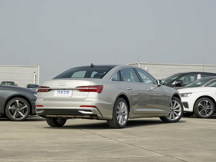 奥迪A6L：线条艺术与豪华内饰的完美融合_车家号_发现车生活_汽车之家