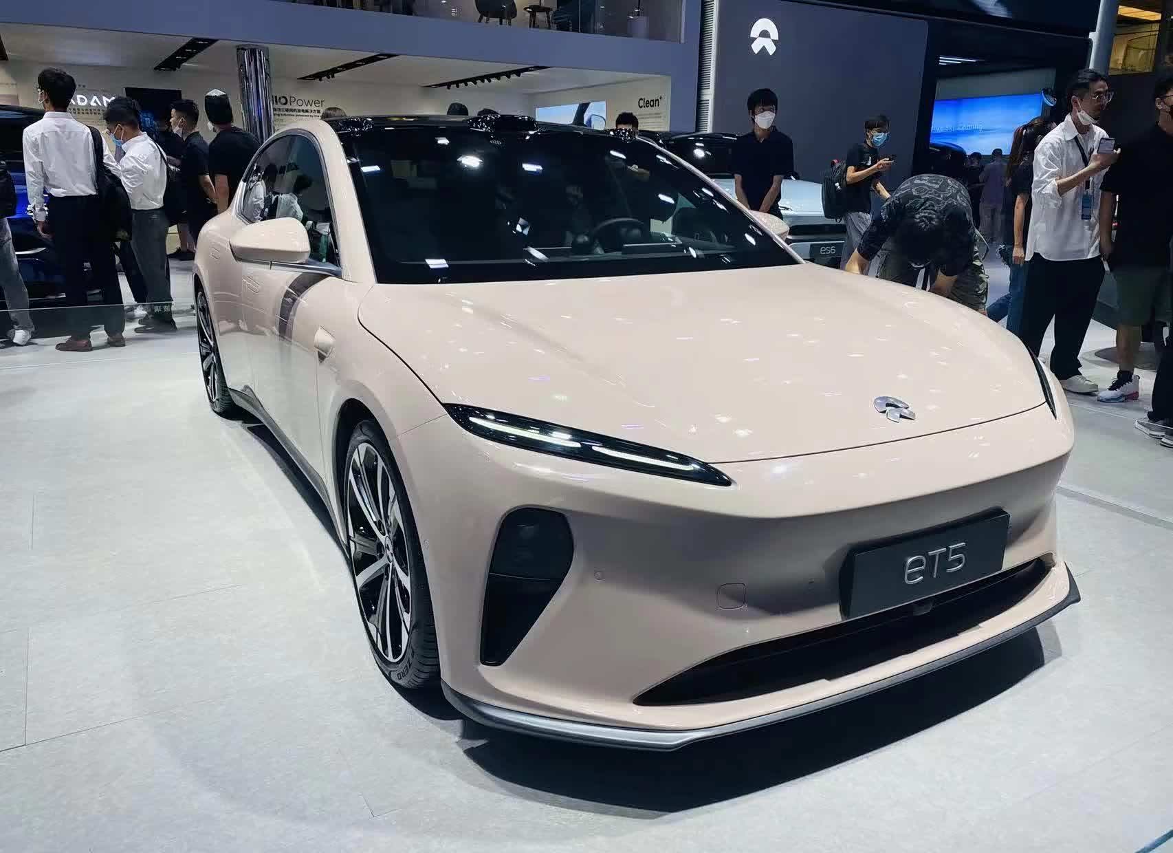 秦总：一年销量超过宝马3系蔚来ET5成都车展亮相产能跟得上吗？_车家号_发现车生活_汽车之家