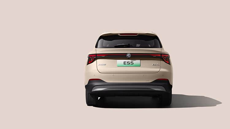 顾及全家每位感受 MG ES5燃爆惊喜_车家号_发现车生活_汽车之家