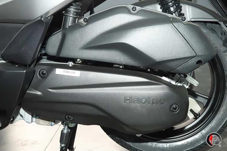 15980元，豪爵UHR150高手把版静态测评，对比春风150SC优势几何？_车家号_发现车生活_汽车之家