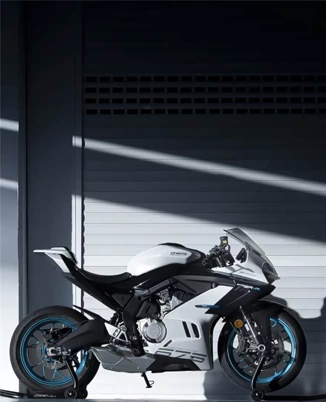 春风全新三缸仿赛675SR-R上市_车家号_发现车生活_汽车之家