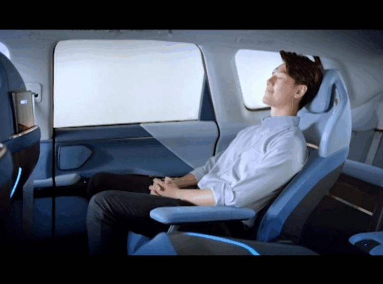 延锋XiM25智能座舱发布：Z世代梦寐以求的未来移动空间_车家号_发现车生活_汽车之家