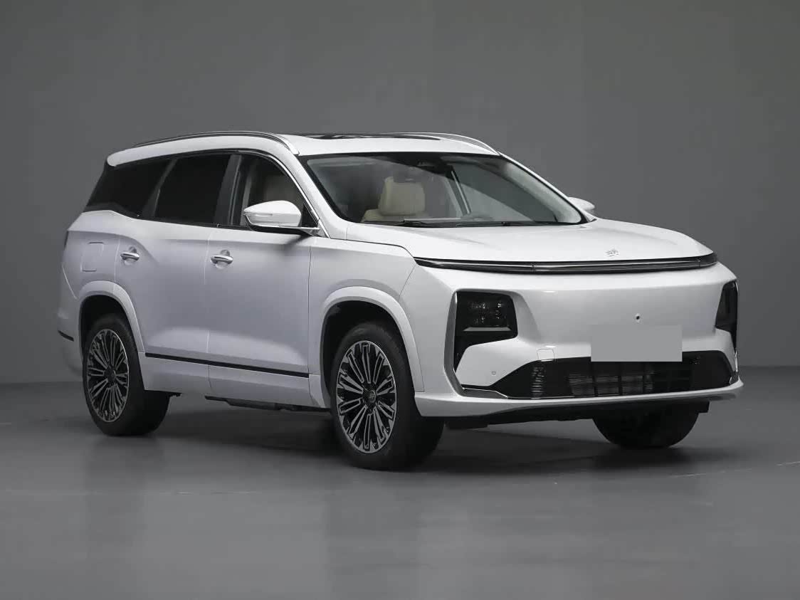 都是理想平替！选择6座新能源SUV，新款山海L9、零跑C16怎么选？_车家号_发现车生活_汽车之家