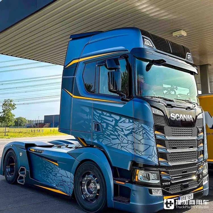 【文章】770匹V8大心脏，造型张扬如超跑，斯堪尼亚770 S霜火版车型实拍_车家号_汽车之家