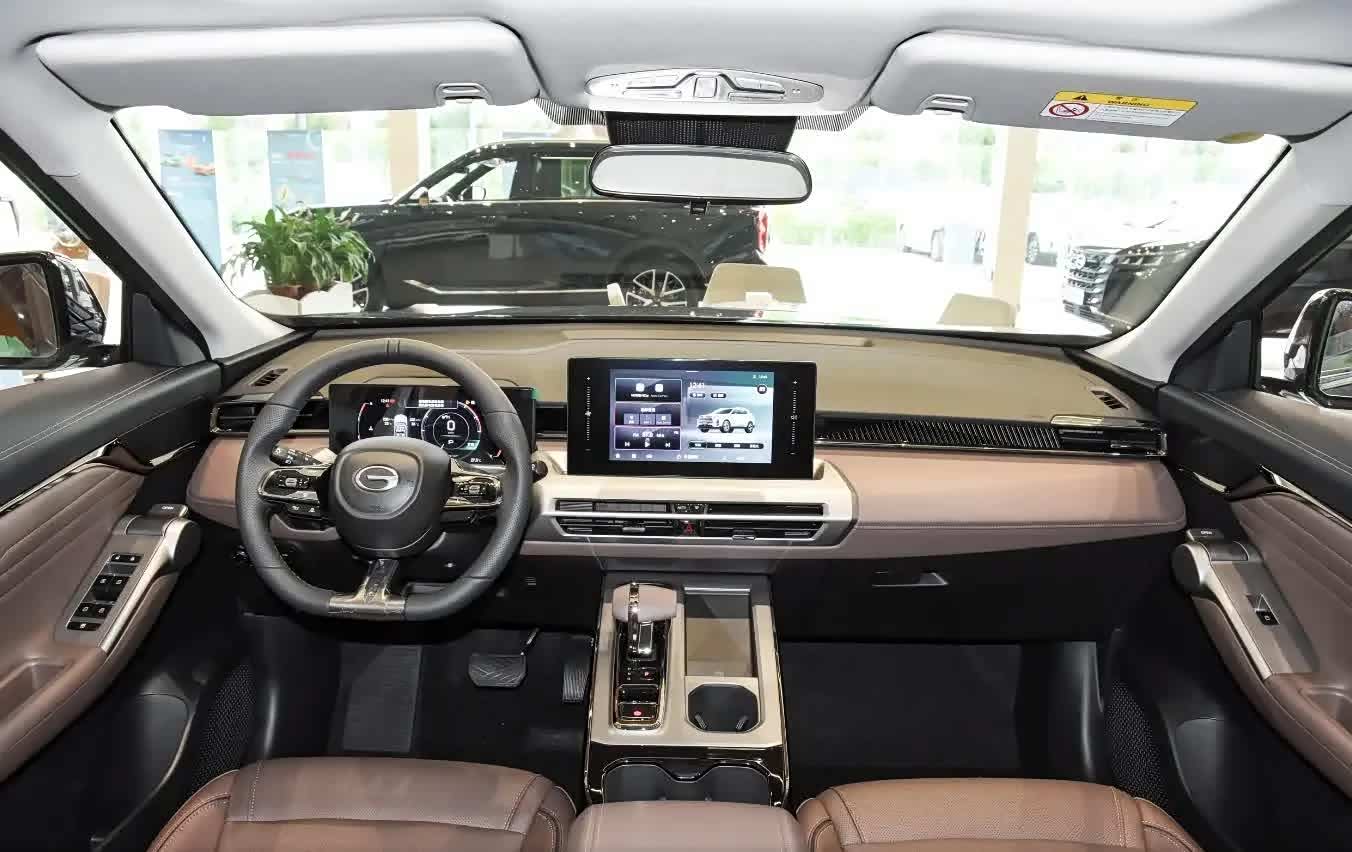 试驾广汽传祺GS4MAX，搭1.5T动力，8秒8破百，油耗6.8L，油比电省_车家号_发现车生活_汽车之家