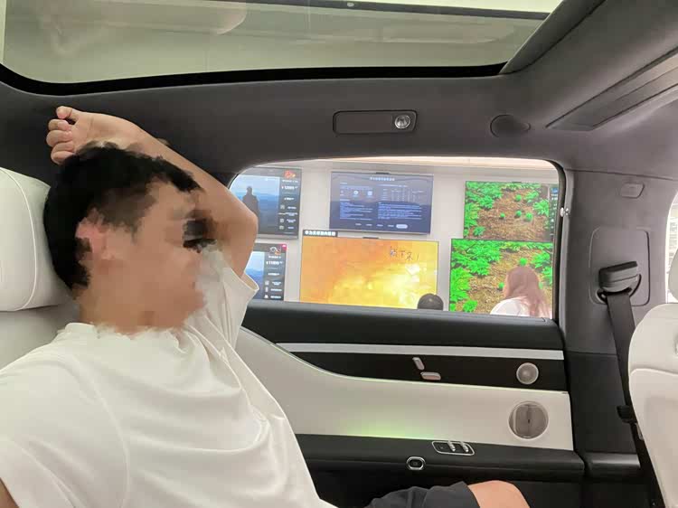 到店体验享界S9：细节提升明显，后排比问界M9豪华，45万起值吗？_车家号_发现车生活_汽车之家