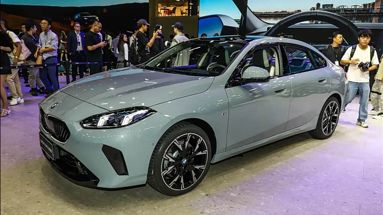 全新宝马M235L四门轿跑与2系四门轿跑广州车展首发_车家号_发现车生活_汽车之家