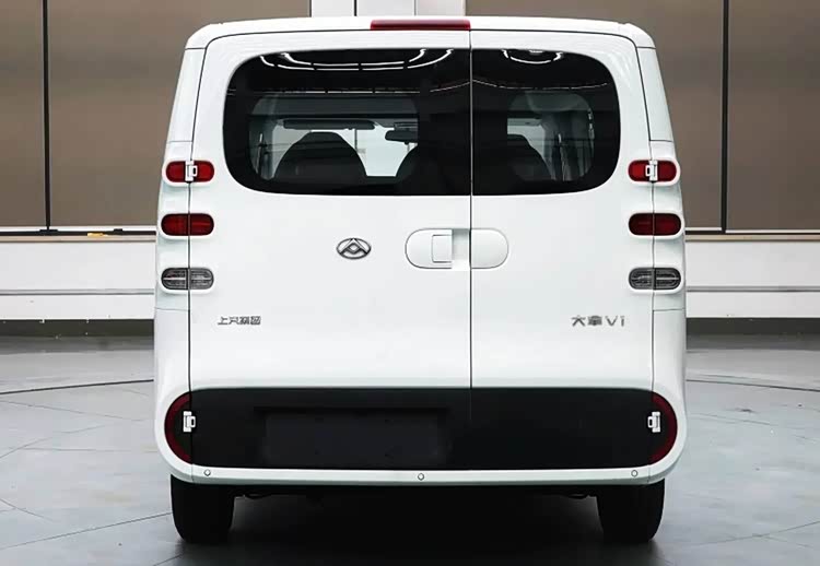 上汽大通MAXUS大拿V1新增车型亮相，纯电驱动，座椅布局多达5种！_车家号_发现车生活_汽车之家