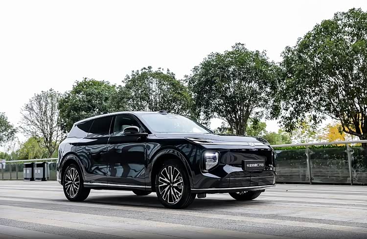 【文章】长安启源C798来袭：轴距超2.9米，定义中大型SUV新境界！_车家号_汽车之家