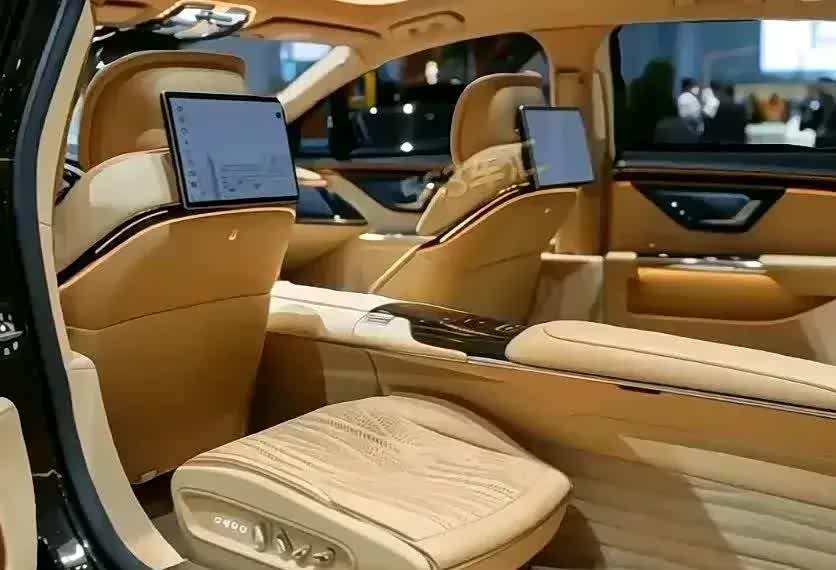 2025款雷克萨斯LS300：奢华与前瞻的完美融合_车家号_发现车生活_汽车之家