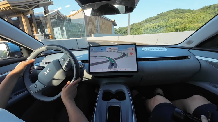 【文章】好看好开还不贵？详细体验小鹏MONA M03，年轻人第一台操控神器？_车家号_汽车之家