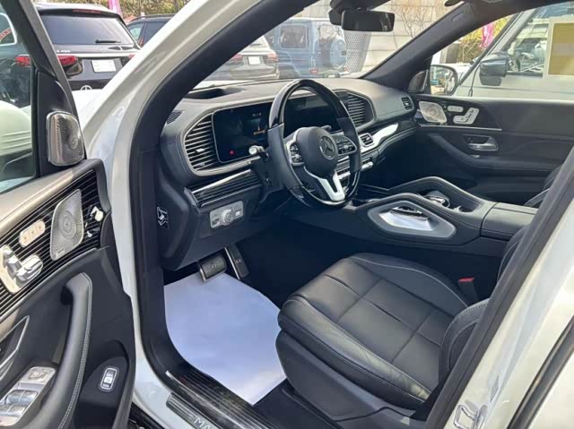 【文章】23款加版奔驰迈巴赫GLS600 4.0T V8 双色车漆港口现车实拍238万_车家号_汽车之家