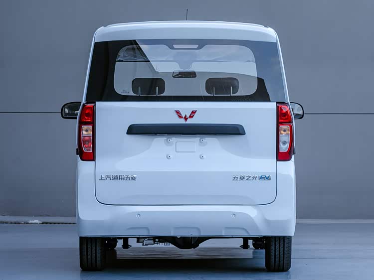 这颜值怎么样？五菱之光EV官图发布，4座布局/双侧滑移门_车家号_发现车生活_汽车之家