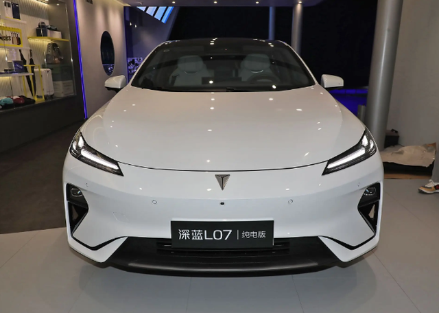 深蓝L07对比SL03！外观/内饰/智能化全面升级，你会选谁？_车家号_发现车生活_汽车之家