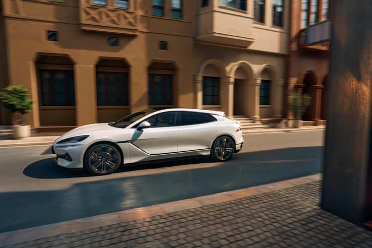 易三方技术首发护航，腾势Z9 GT 33.48万起上市_车家号_发现车生活_汽车之家