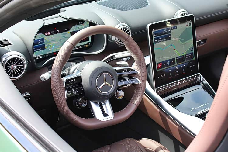 【文章】英雄联盟选手“Faker”定制AMG SL63 4Matic+豪车_车家号_汽车之家