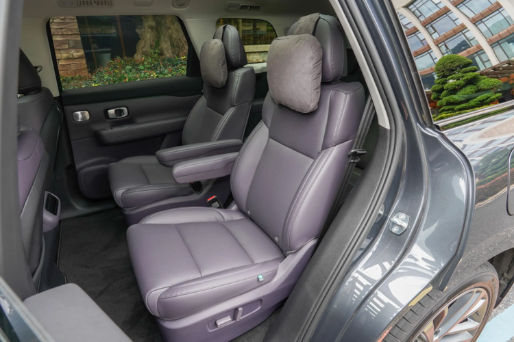 三排六座+激光雷达+8295P！零跑C16配置分析，卖低价全因C11_车家号_发现车生活_汽车之家