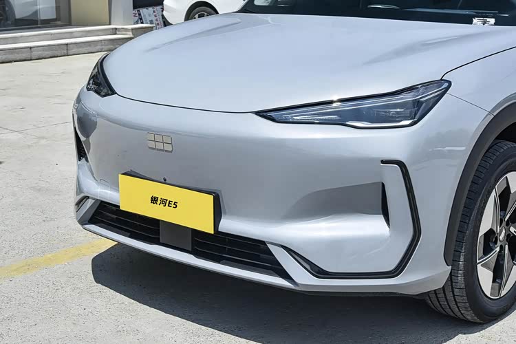 吉利银河E5开启预售，纯电续航440/530公里，预售价12.3-15.7万元_车家号_发现车生活_汽车之家