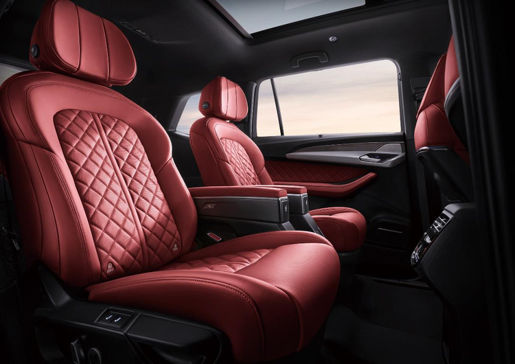 豪华SUV三强对决：奥迪Q7、Q6与宝马X5全方位对比分析_车家号_发现车生活_汽车之家