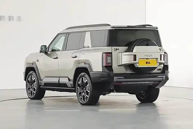 方程豹豹8正式上市，2.0T插混动力+华为乾崑智驾，售价37.98万起_车家号_发现车生活_汽车之家