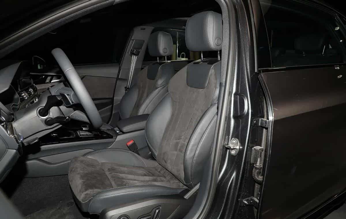 凯迪拉克CT5和奥迪A4L到底该如何选？对比后你就知道了_车家号_发现车生活_汽车之家