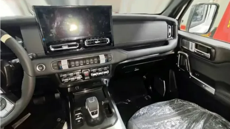 老兵不死 全新212T01正式发布：分时四驱前后有锁_车家号_发现车生活_汽车之家