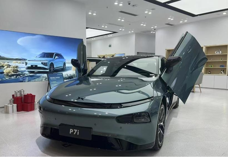 20万出头体验顶级智驾？25款极氪007、小鹏P7i和智己L6对决！_车家号_发现车生活_汽车之家