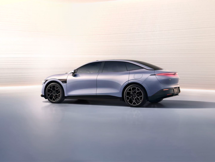 星际紫上线！极氪007的新配色让智界S7、Model 3黯然失色？_车家号_发现车生活_汽车之家