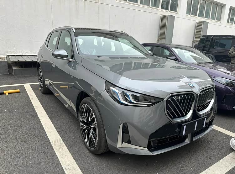 全新宝马X3L街头现身！全景星轨天幕+动力/底盘升级，大过奔驰GLC_车家号_发现车生活_汽车之家