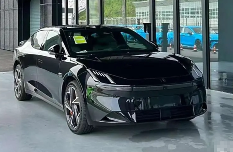 领克Z10亮相！23个哈曼卡顿音响，颜值甚至比小米SU7更抗打_车家号_发现车生活_汽车之家