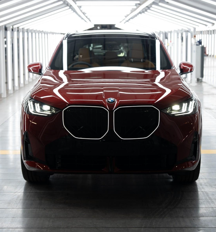 宝马X3新款下线！气场直逼X5，搭载2.0T+8AT，预计明年一季度交车_车家号_发现车生活_汽车之家