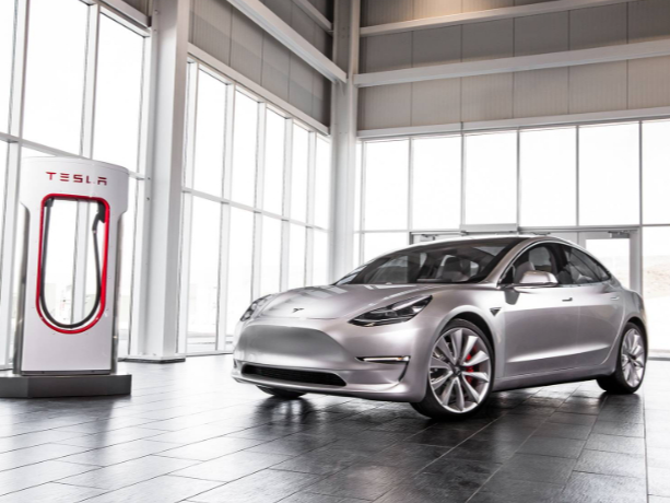 毕业季选车指南:极氪007、Model 3、小米SU7，"人生首驾"选哪款？_车家号_发现车生活_汽车之家