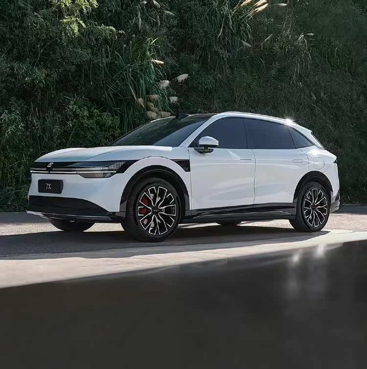 对标特斯拉Model Y，极氪7X内饰预告图发布，成都车展正式亮相_车家号_发现车生活_汽车之家